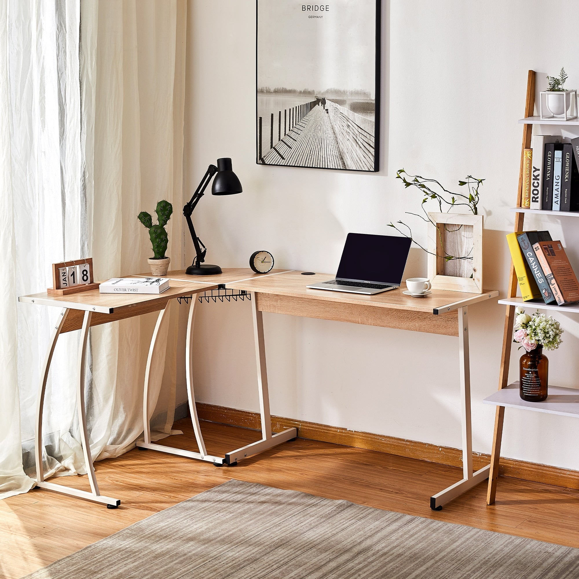 Corner desk with cable management store