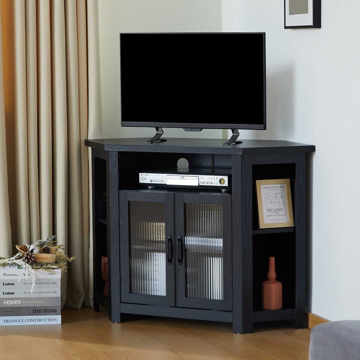 Triangle tv stand store
