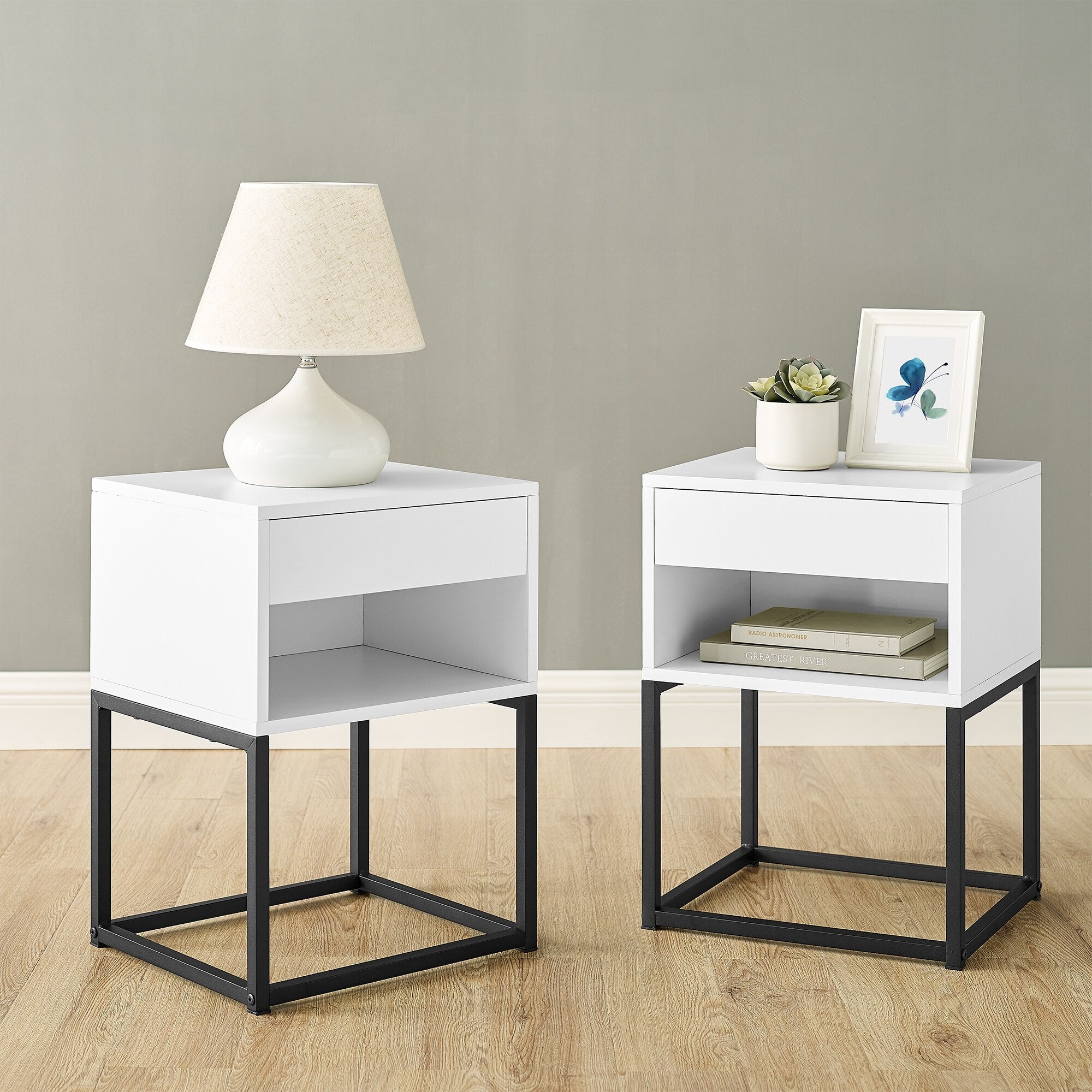 Simple table with drawer store